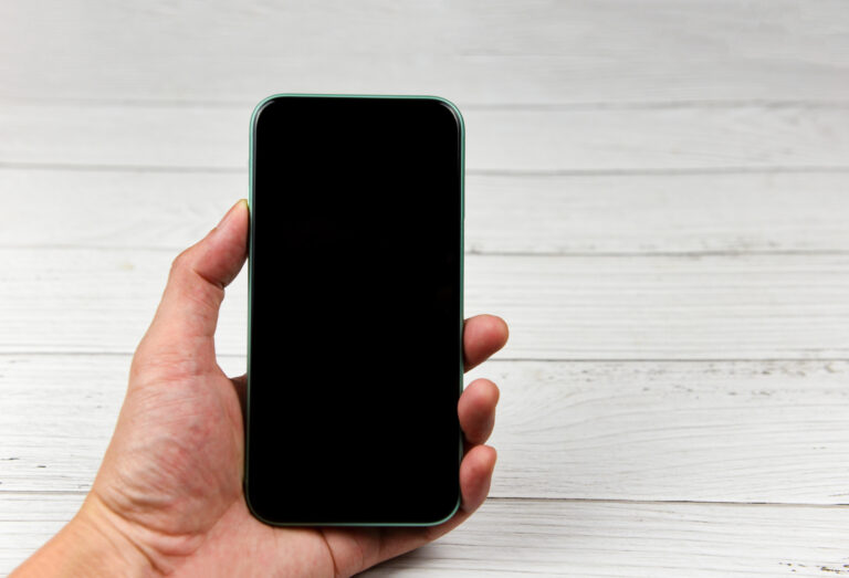 iPhone écran noir : réparer en 2026