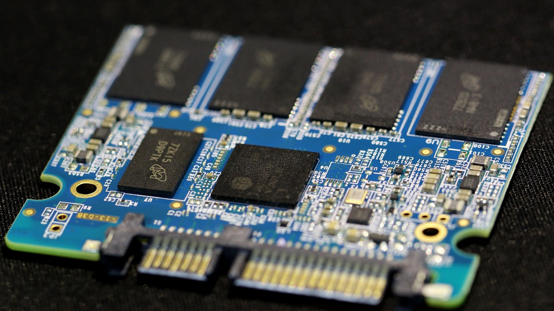 Disque dur SSD : avantages clés et pourquoi le choisir